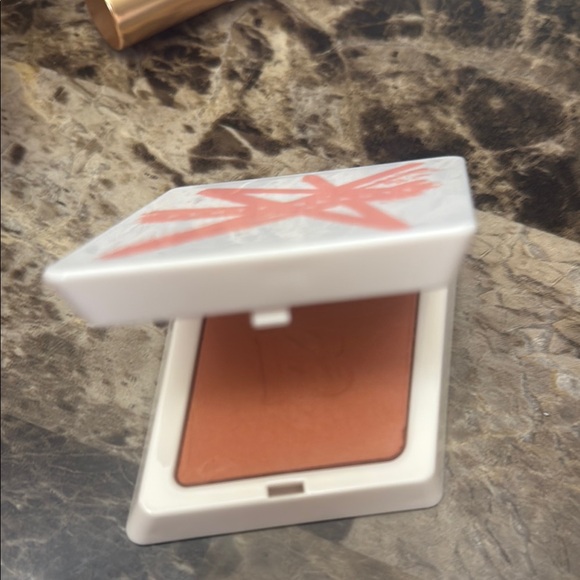 Fenty Beauty | Makeup | Nwt Fenty Beauty Fenty Cheeks Powder Blush In ...